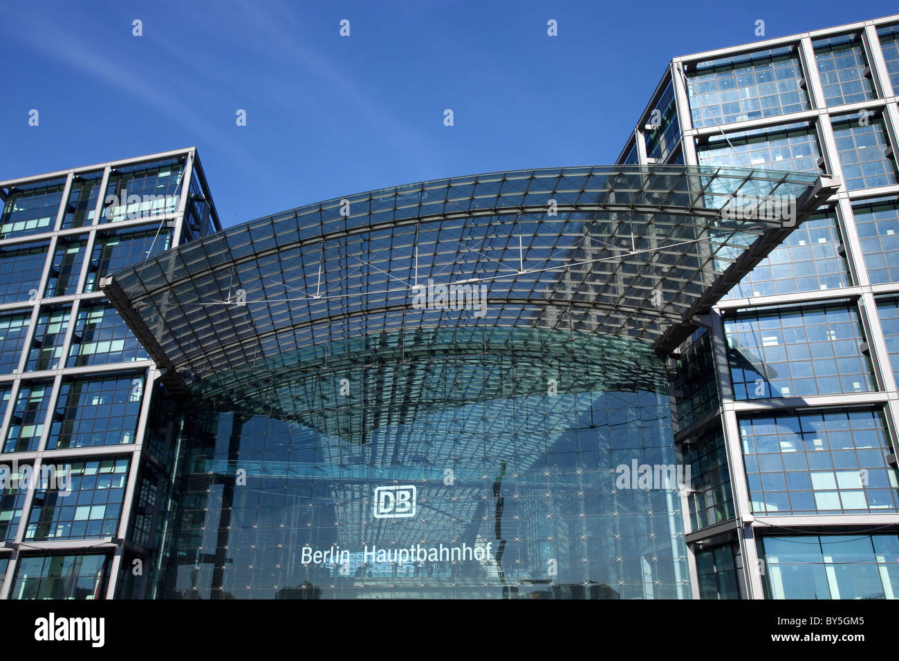 Berlin rail station hi-res stock photography and images - Alamy