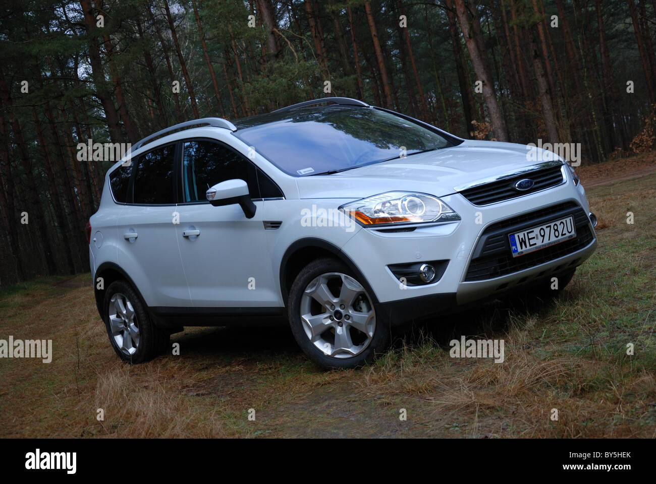White ford kuga hi-res stock photography and images - Alamy