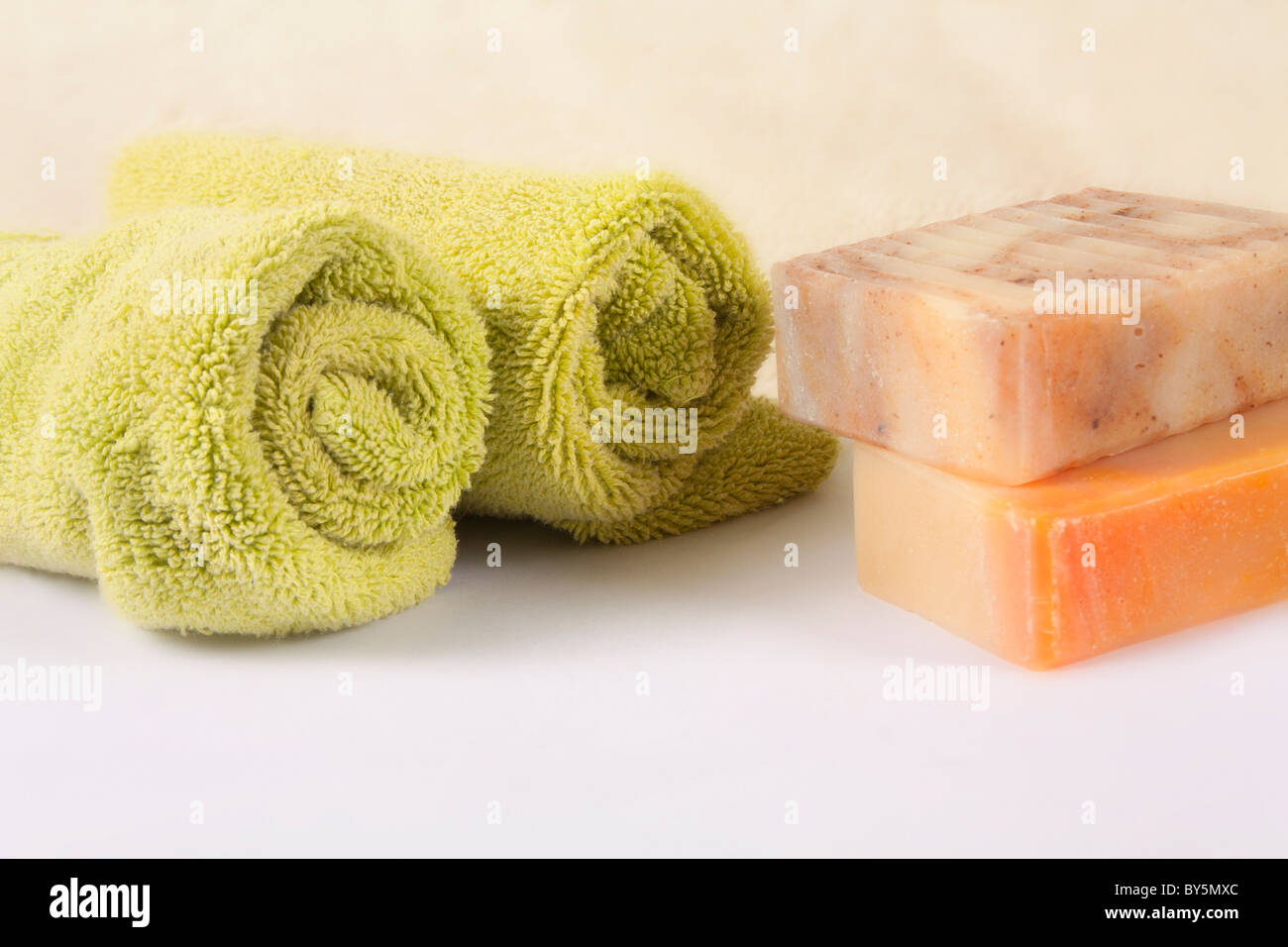 Handmade soap and wash cloths Stock Photo - Alamy