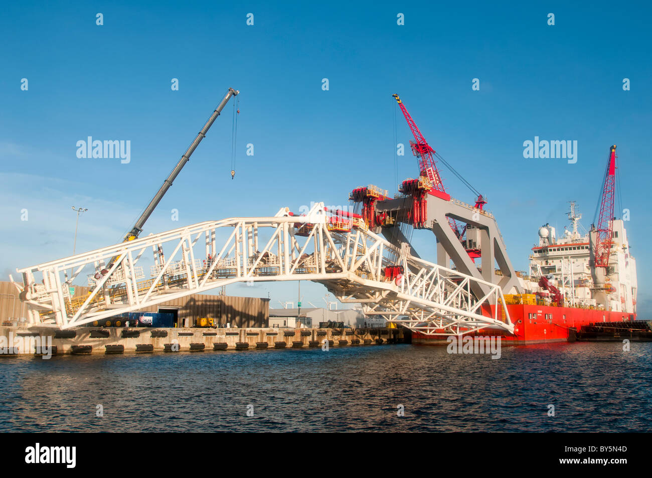 HELIX Caesar deep water pipelay vessel Stock Photo - Alamy
