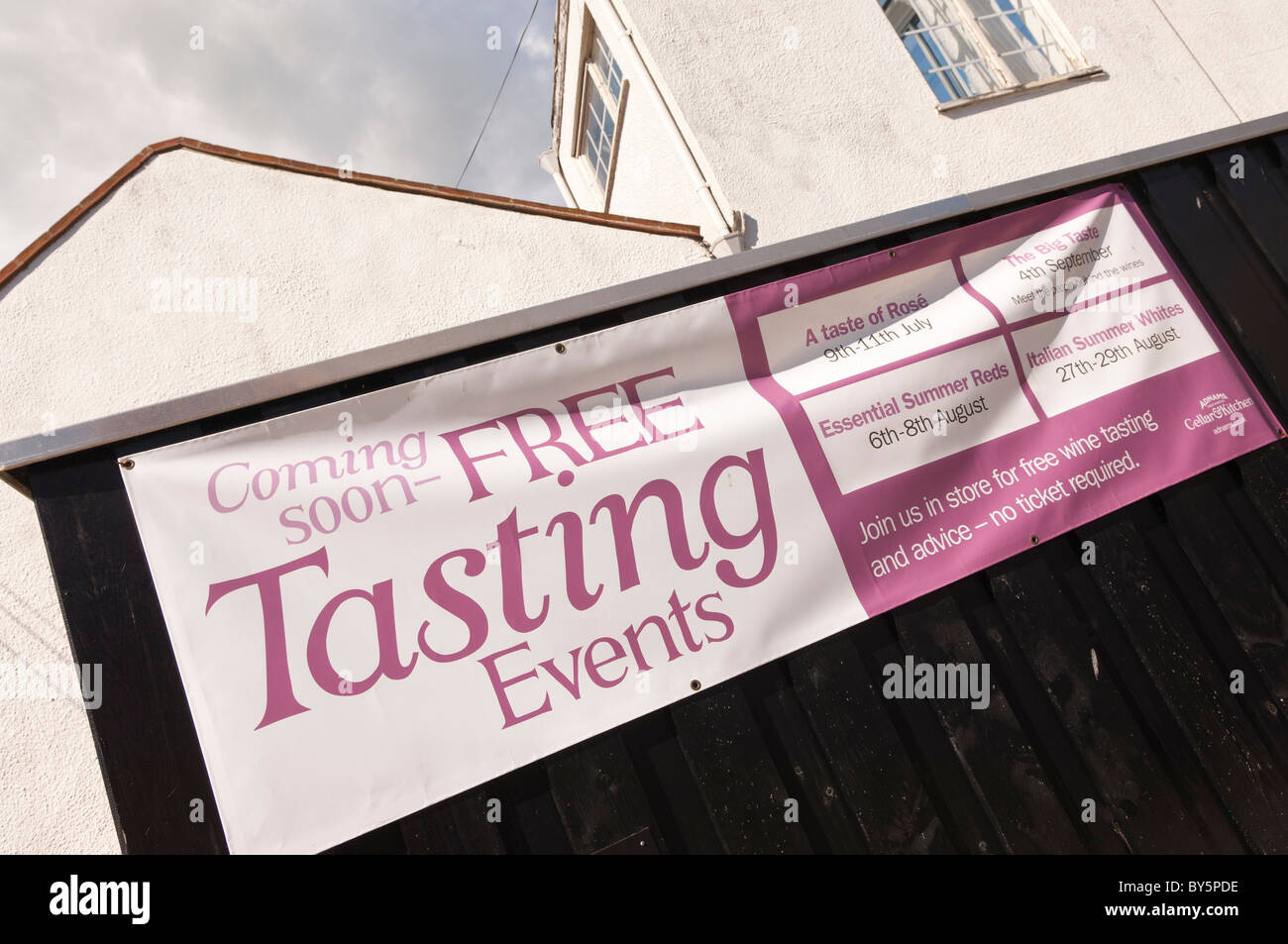 Free tasting events hi-res stock photography and images - Alamy