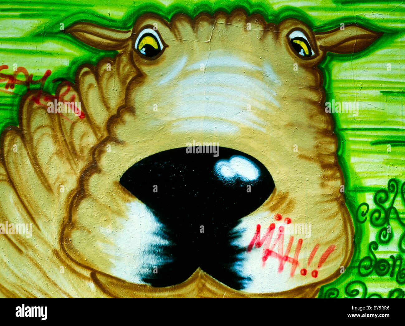 Graffiti sheep hi-res stock photography and images - Alamy