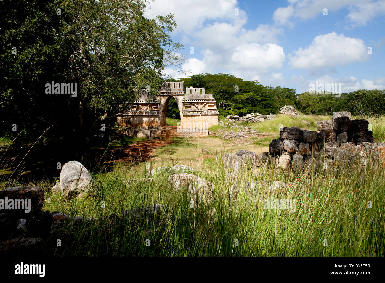 GATEWAY ARCH, PUCC MAYAN RUINS OF LABNA, YUCATAN, MEXICO Stock Photo ...