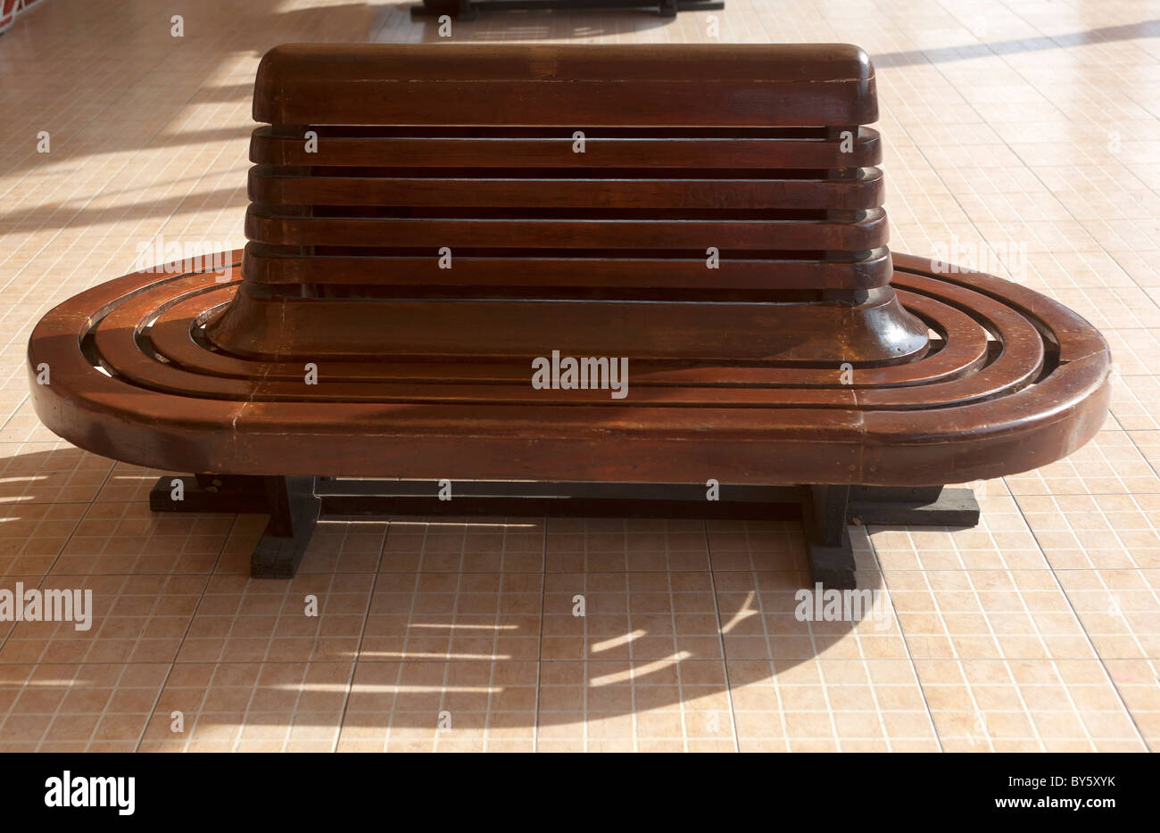 Train station seating hi-res stock photography and images - Alamy