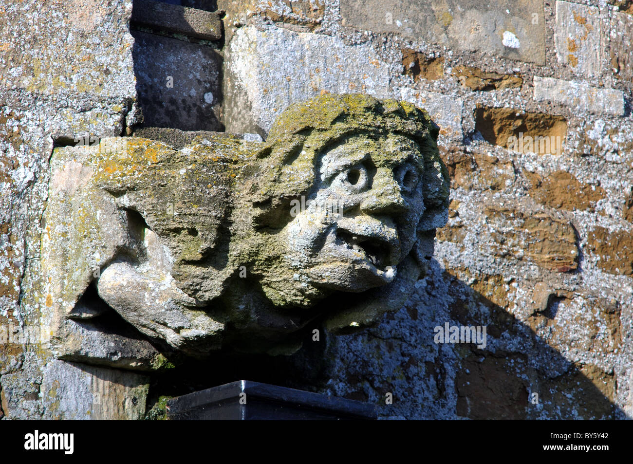 Gargoyle england grotesque hi-res stock photography and images - Alamy