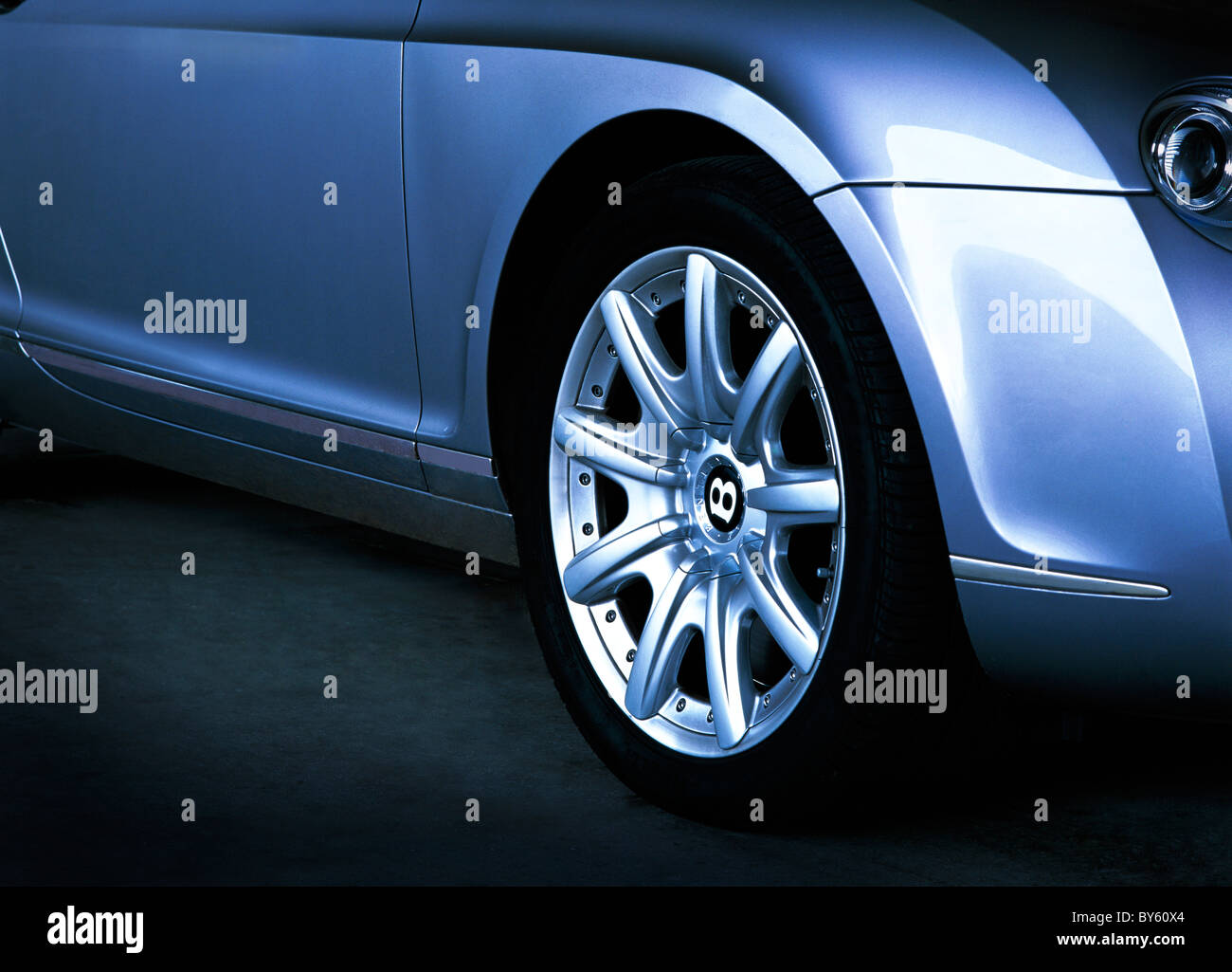 Bentley Car detail wheel Stock Photo - Alamy