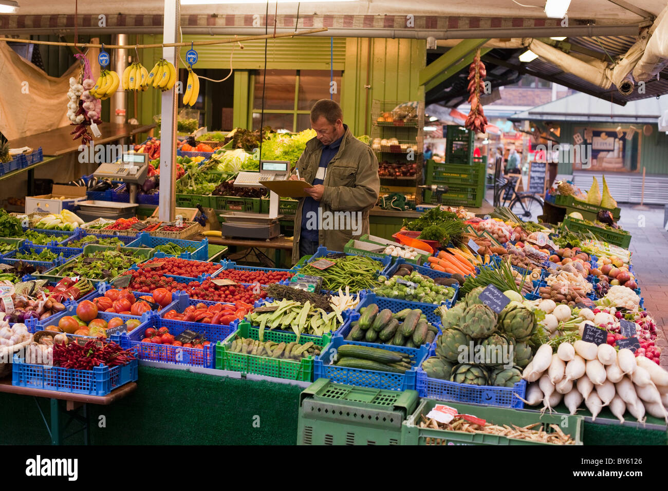 Germany,Bavaria,Munich,produce for sale at the Viktualian Markt Stock ...