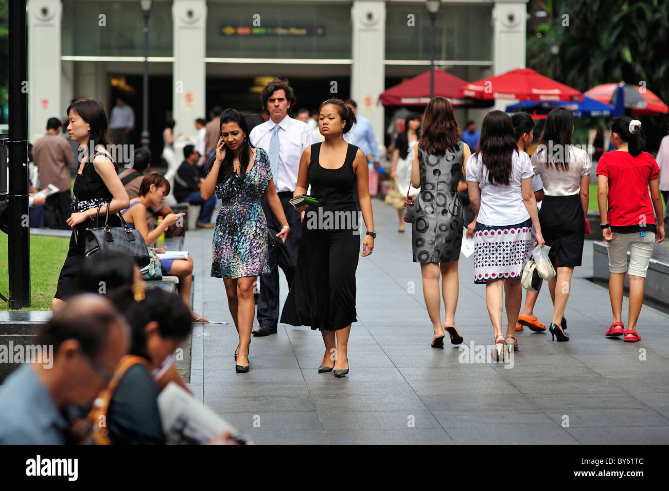Professional Business People Raffles Place Singapore Stock Photo - Alamy