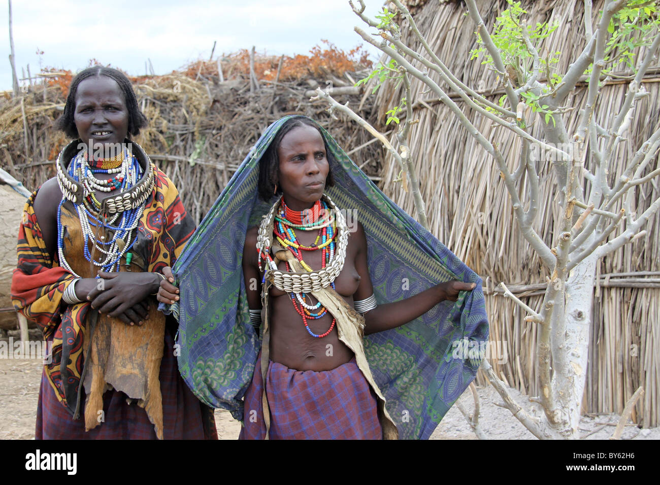 Arbore women ethiopia hi-res stock photography and images - Alamy