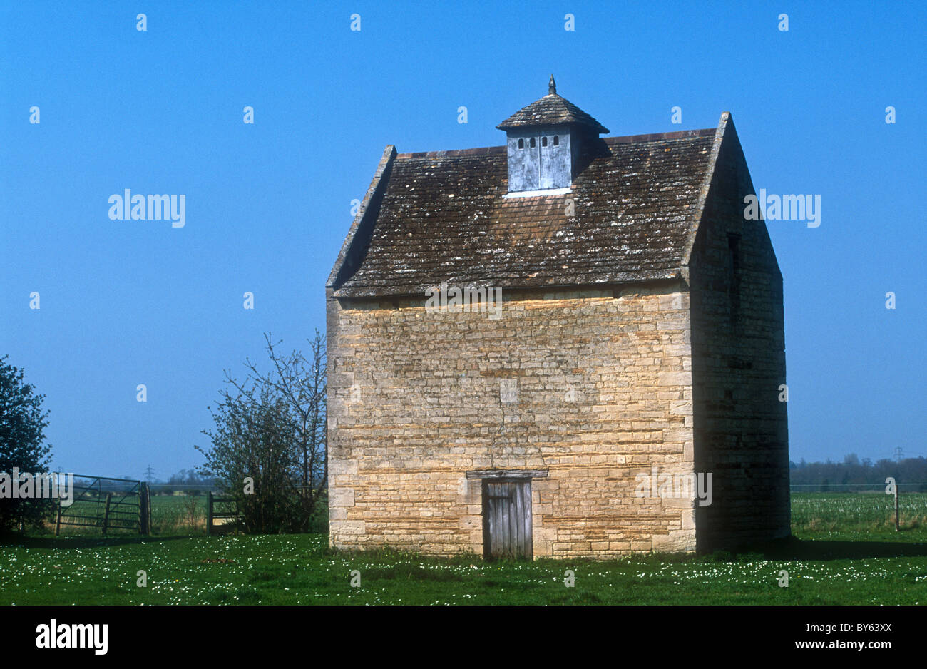 Dovecote, Barnack, Cambridge, England Stock Photo - Alamy
