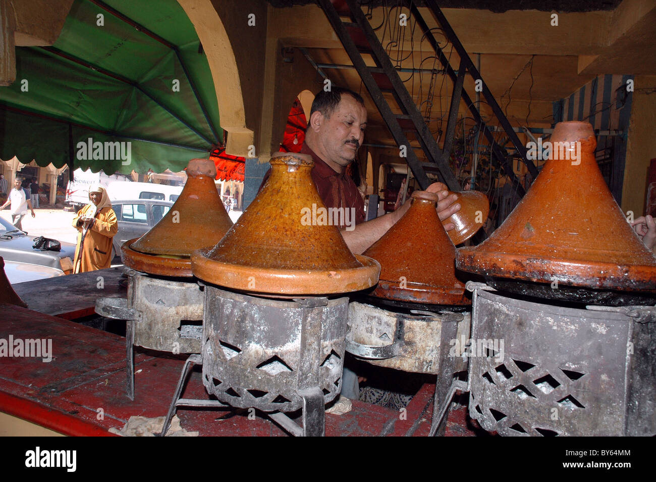 Morocco tajin hi-res stock photography and images - Alamy