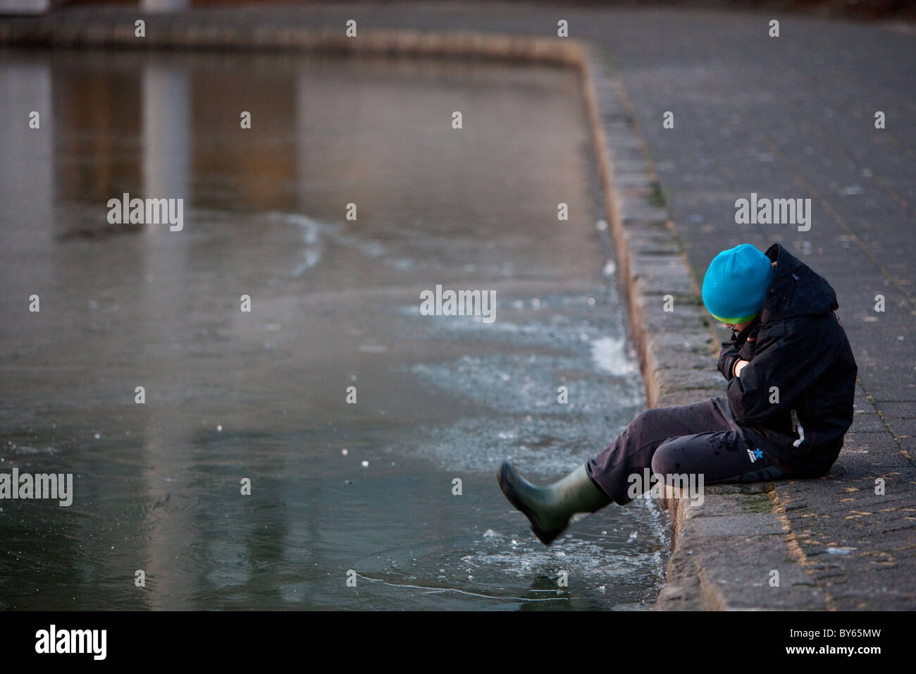 Boy iceland hi-res stock photography and images - Alamy