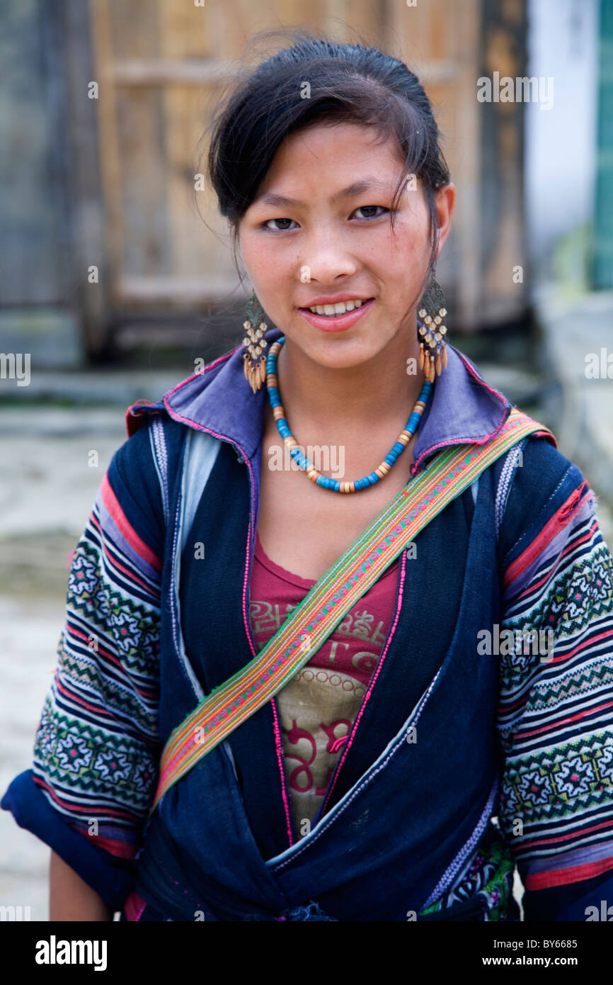 black hmong ethnic. Young girl portrait Stock Photo - Alamy