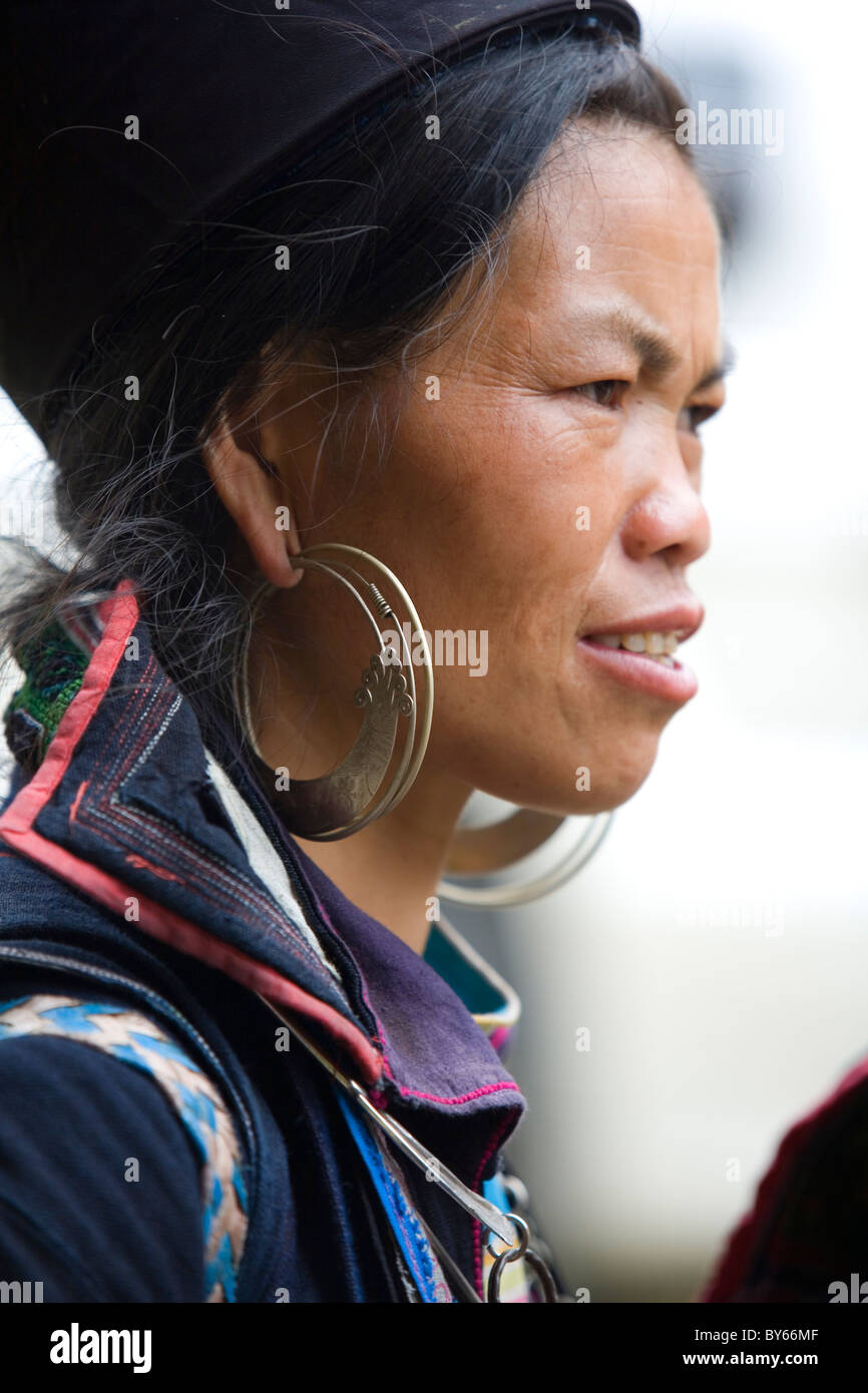 black hmong ethnic woman Stock Photo - Alamy