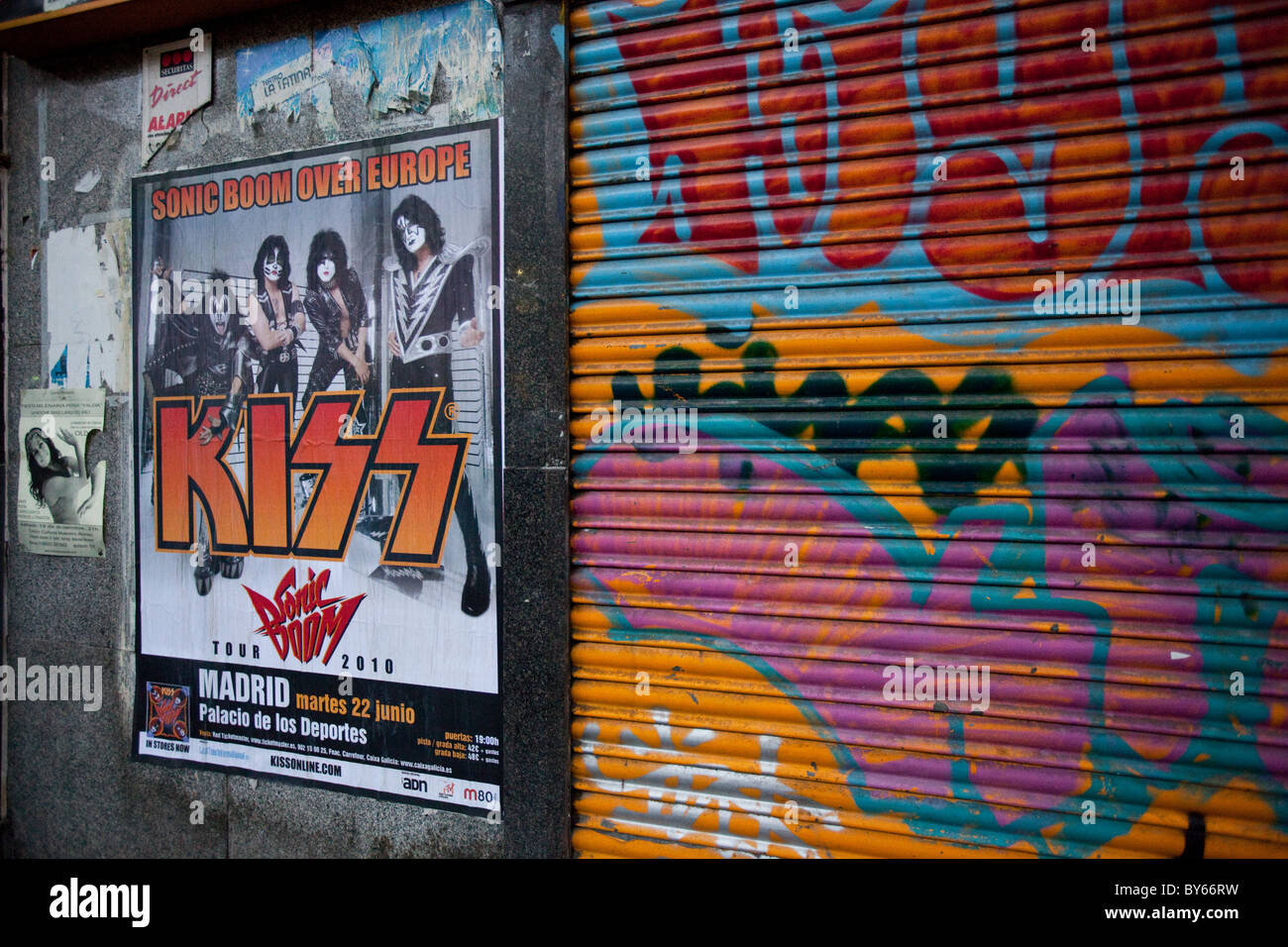 Kiss band hi-res stock photography and images - Alamy