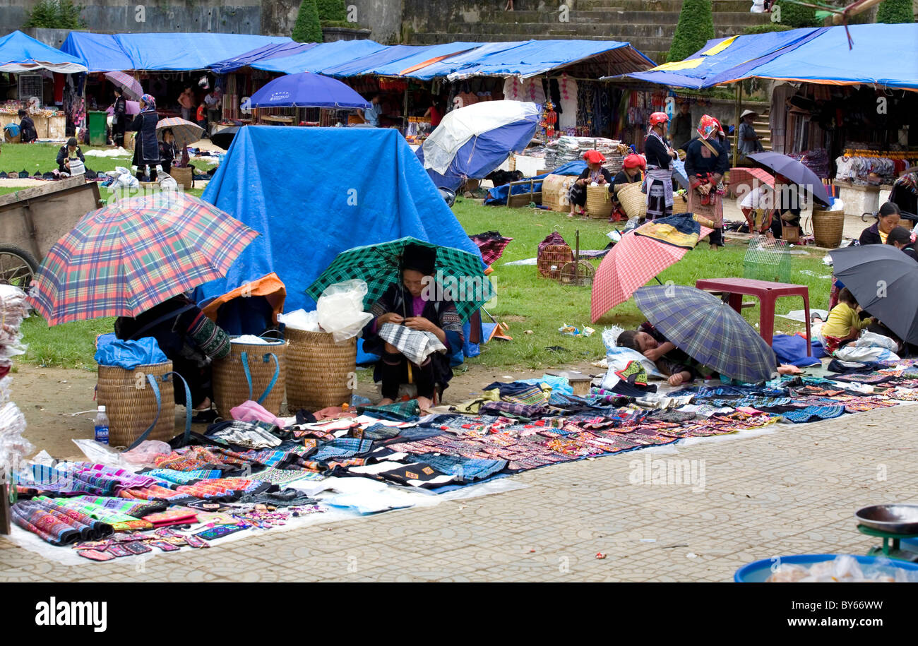street stalls in a market Stock Photo - Alamy