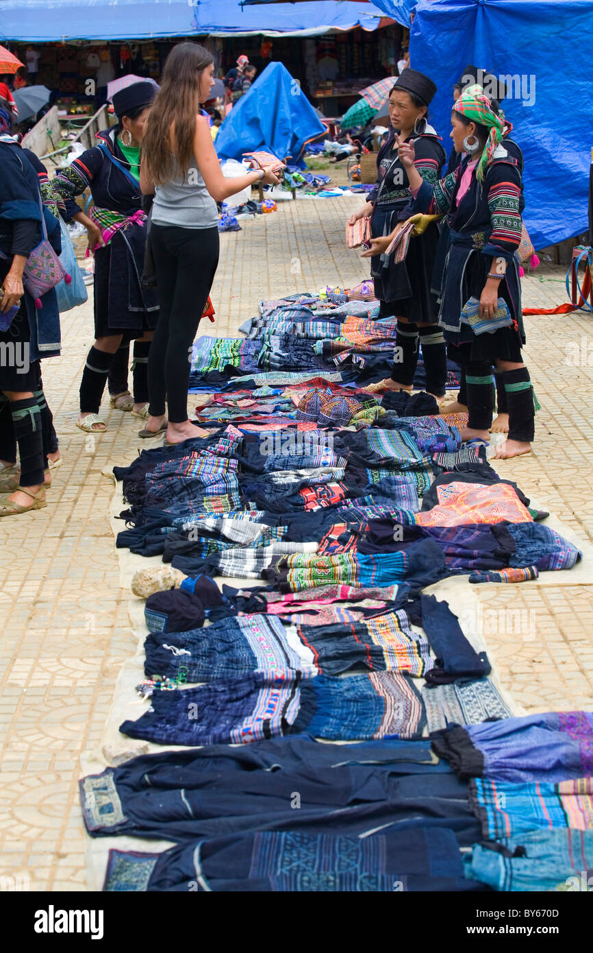 street stalls in a market Stock Photo - Alamy