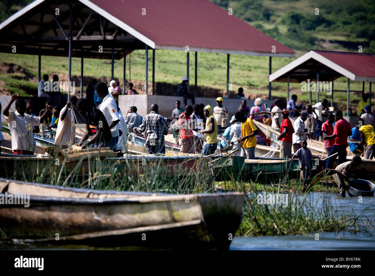 Fishermen preparing nets, Kasinga Channel, Uganda, East Africa Stock ...