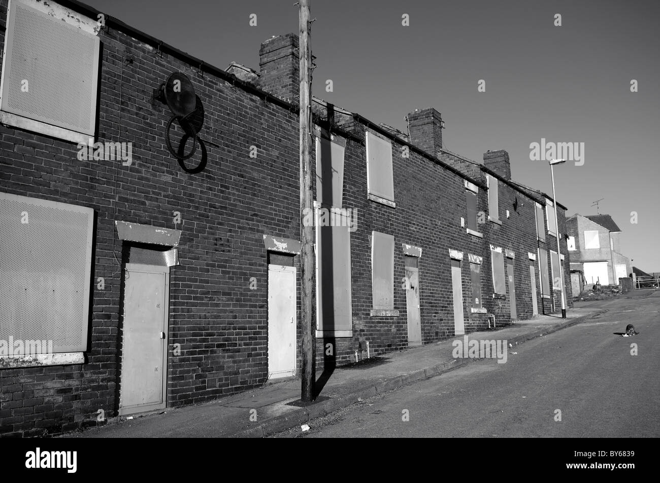 Condemned Housing .Pleasley Mansfield Stock Photo - Alamy