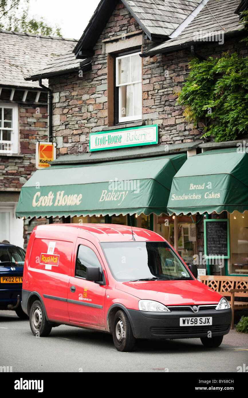Post office van hi-res stock photography and images - Alamy