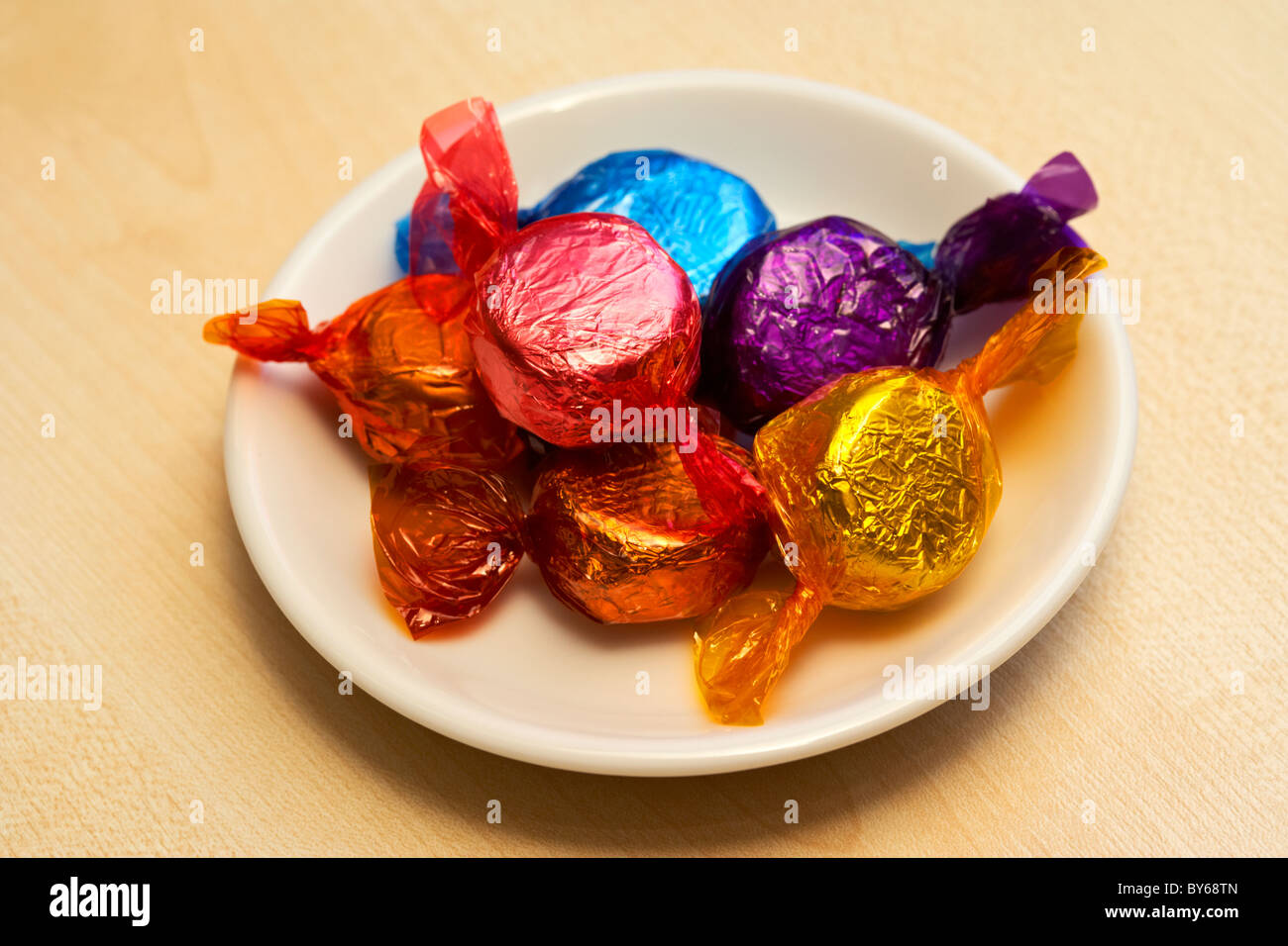 Wrapped sweets hi-res stock photography and images - Alamy