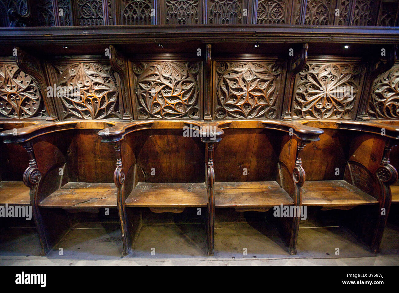 Choir seats hi-res stock photography and images - Alamy