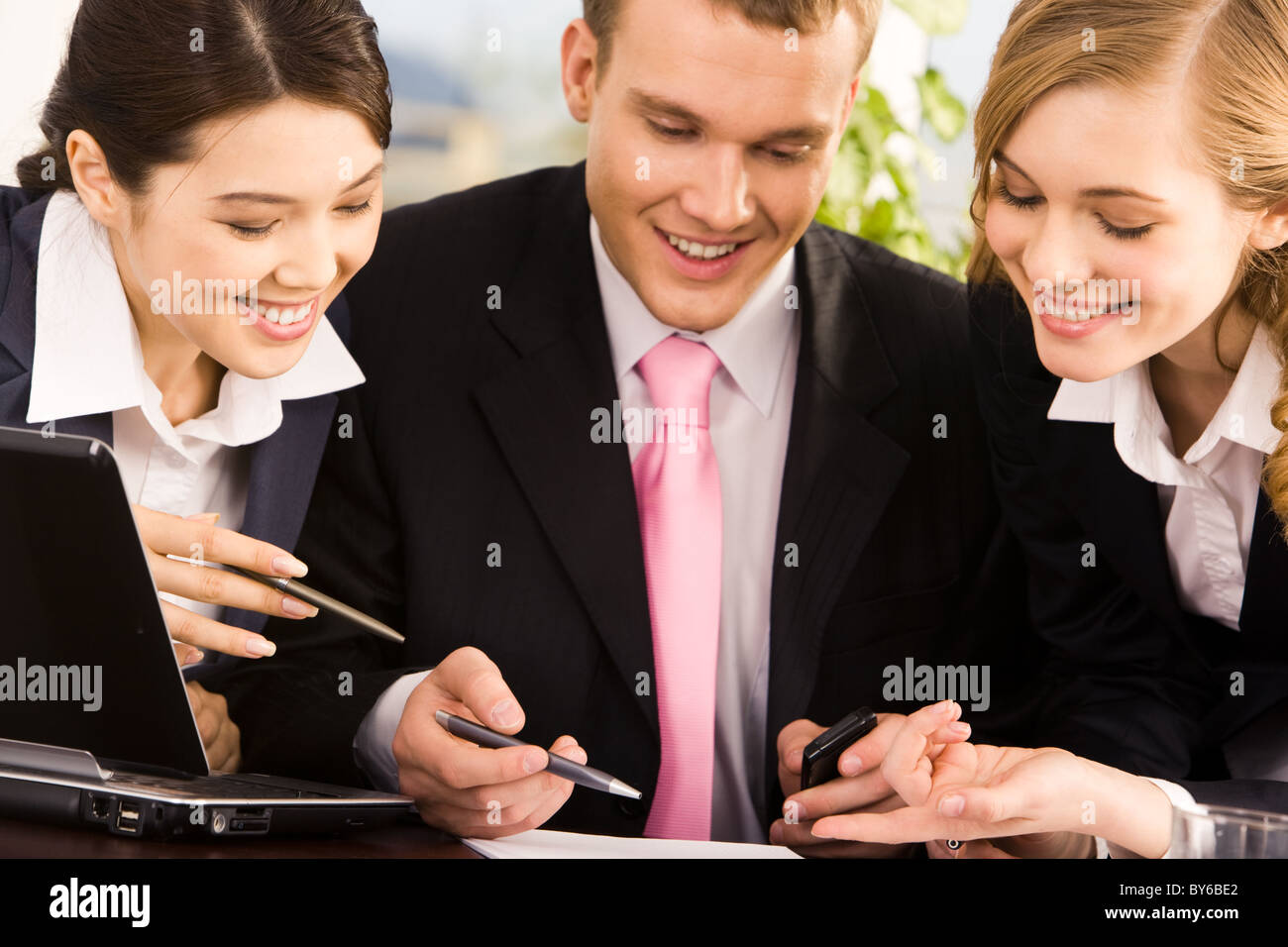 Smart women hi-res stock photography and images - Alamy