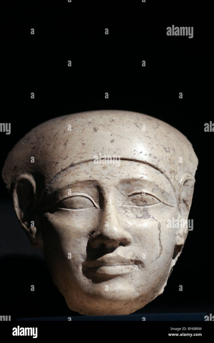 Old head stone hi-res stock photography and images - Alamy