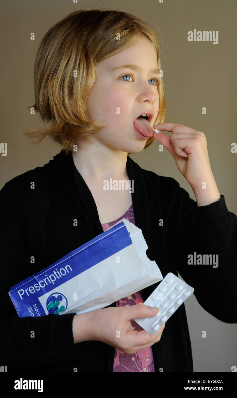 Children taking drugs hi-res stock photography and images - Alamy