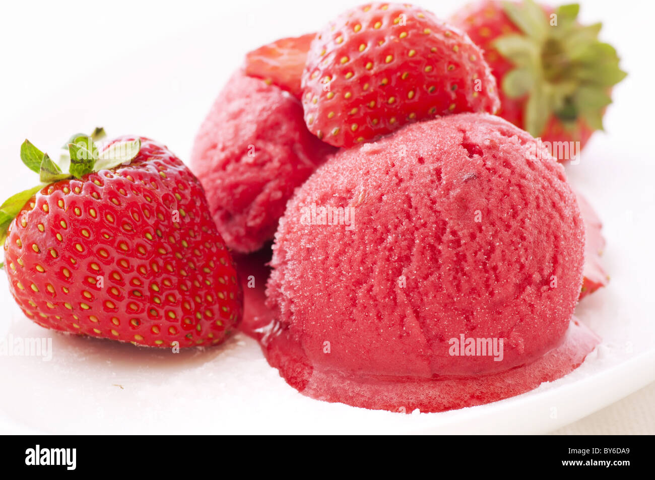 Strawberry ice cream scoop on hi-res stock photography and images - Alamy