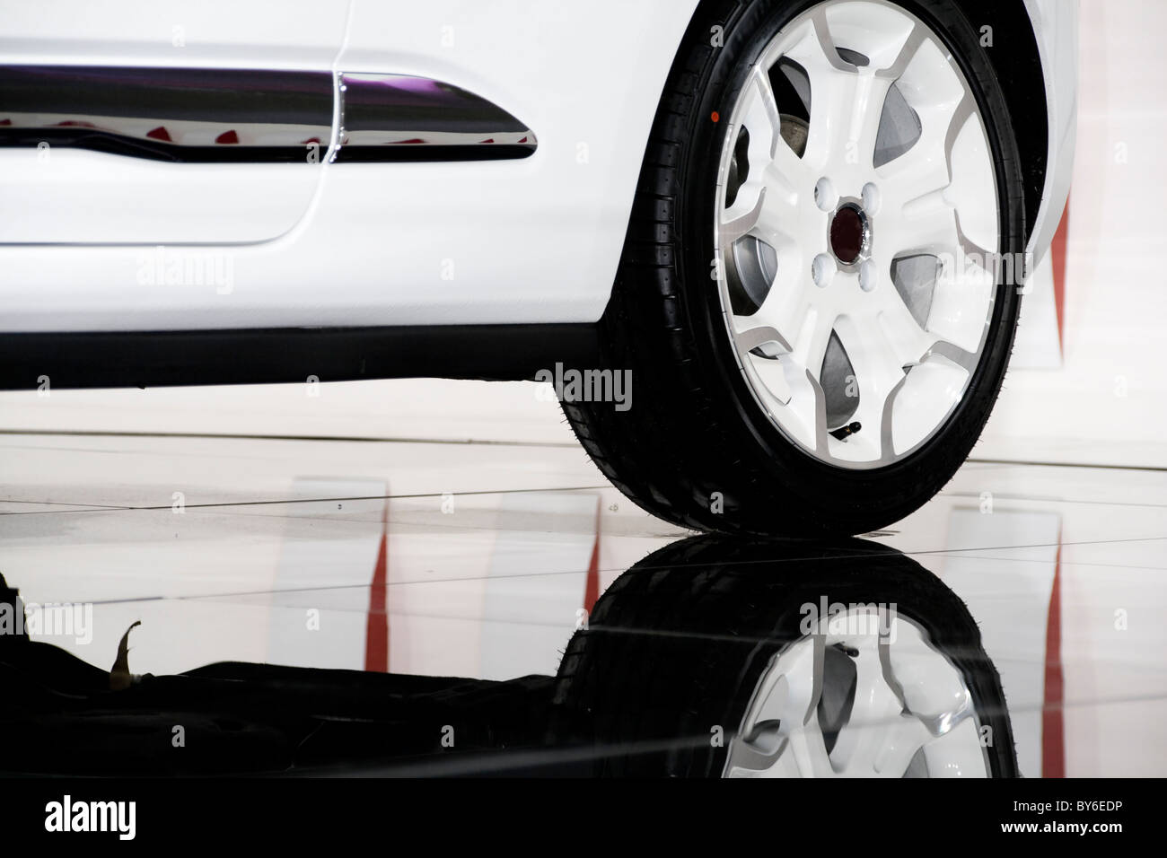 Car and its reflection Stock Photo - Alamy