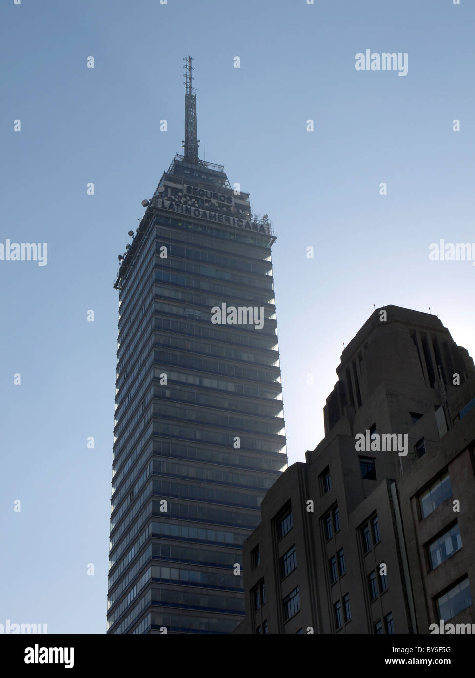 Americana building hi-res stock photography and images - Alamy