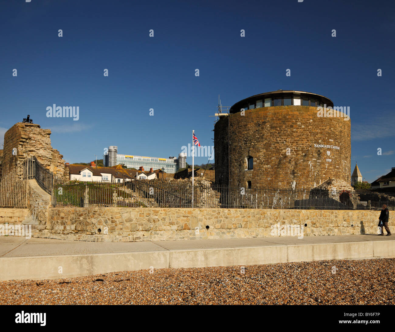 Sandgate hi-res stock photography and images - Alamy