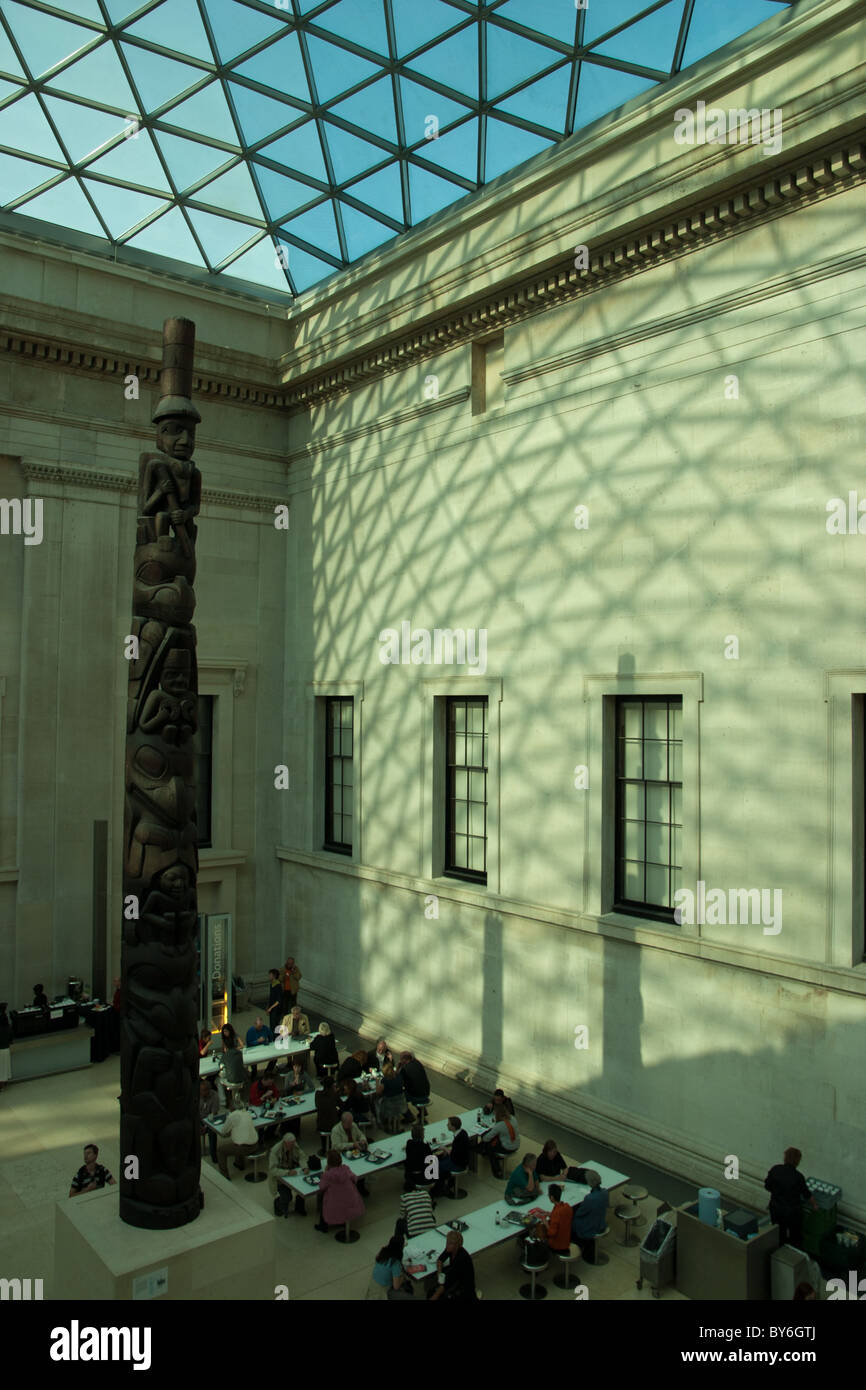 Cafe british museum london hi-res stock photography and images - Alamy