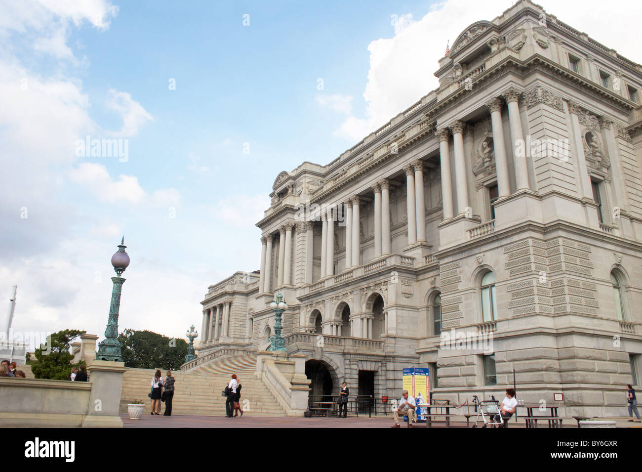 Scientific library hi-res stock photography and images - Alamy