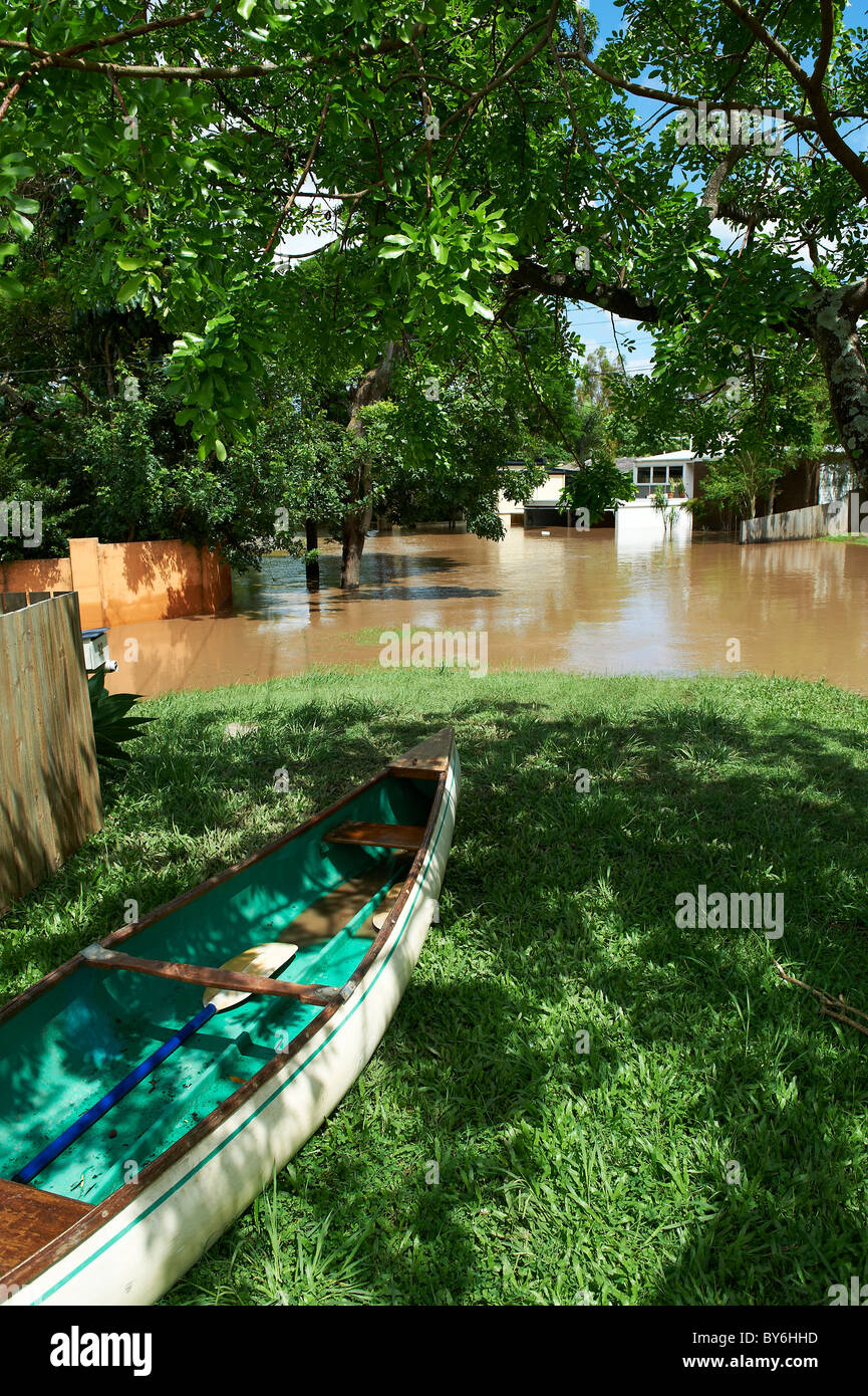 Brisbane floods 2011 at Yeronga Stock Photo - Alamy