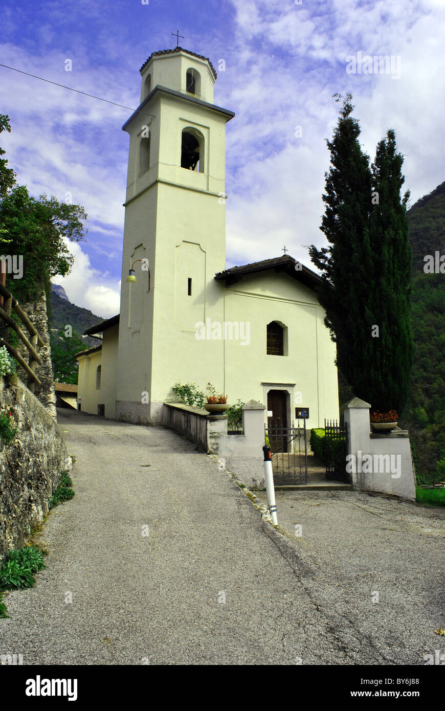 Peaceful little church hi-res stock photography and images - Alamy
