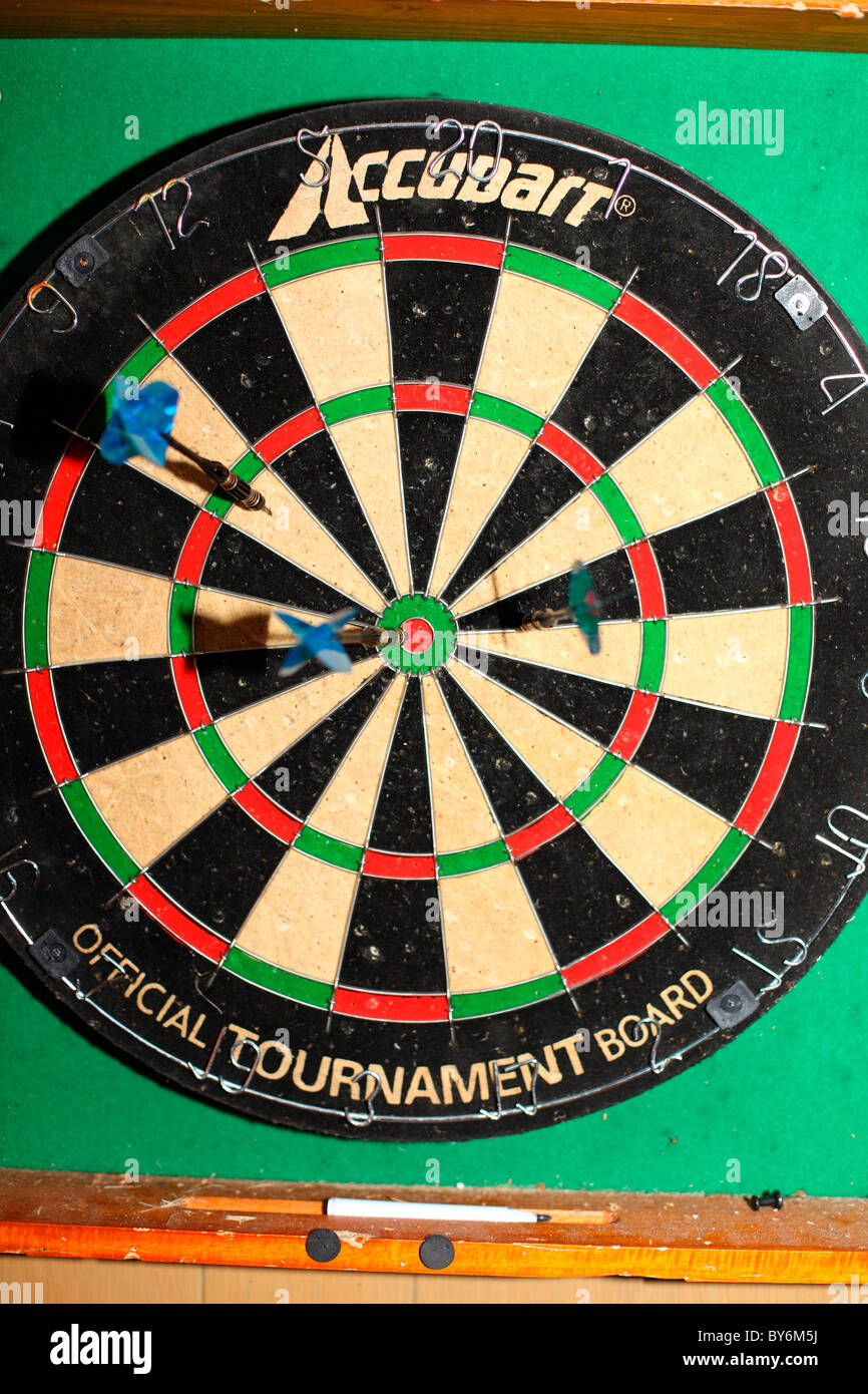 Basement dart board hi-res stock photography and images - Alamy