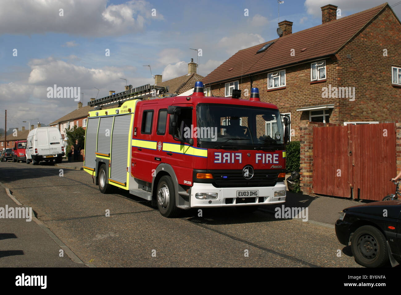 London fire brigade mercedes atego hi-res stock photography and images ...