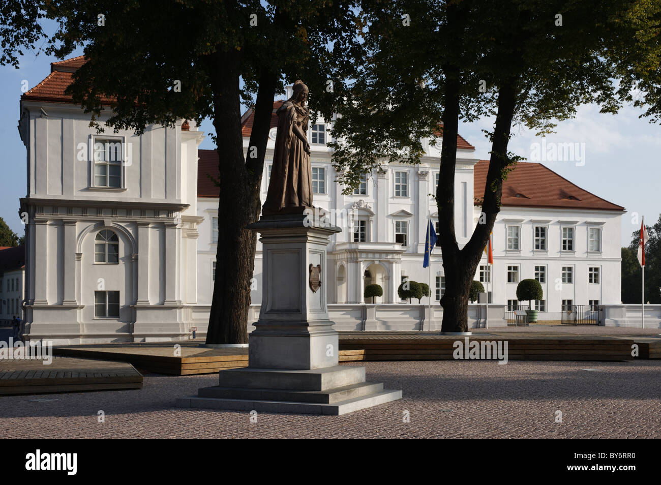 Oranienburg castle, Oranienburg, Land Brandenburg, Germany Stock Photo ...