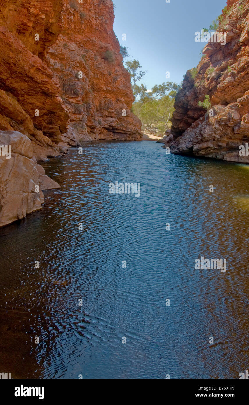 pond at Walpa Gorge in the australian outback, northern territory Stock ...