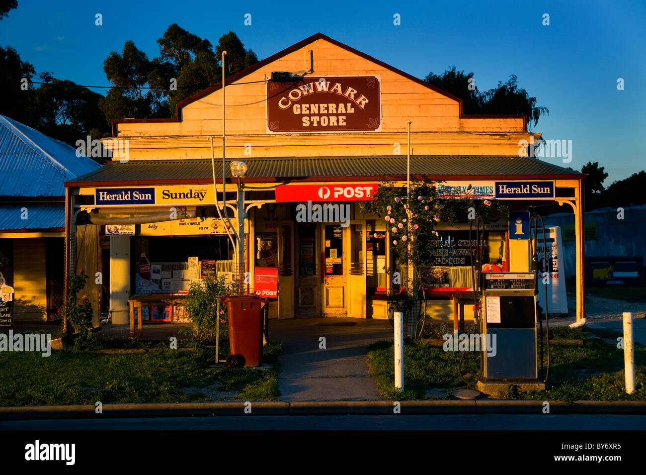 General store australia hi-res stock photography and images - Alamy