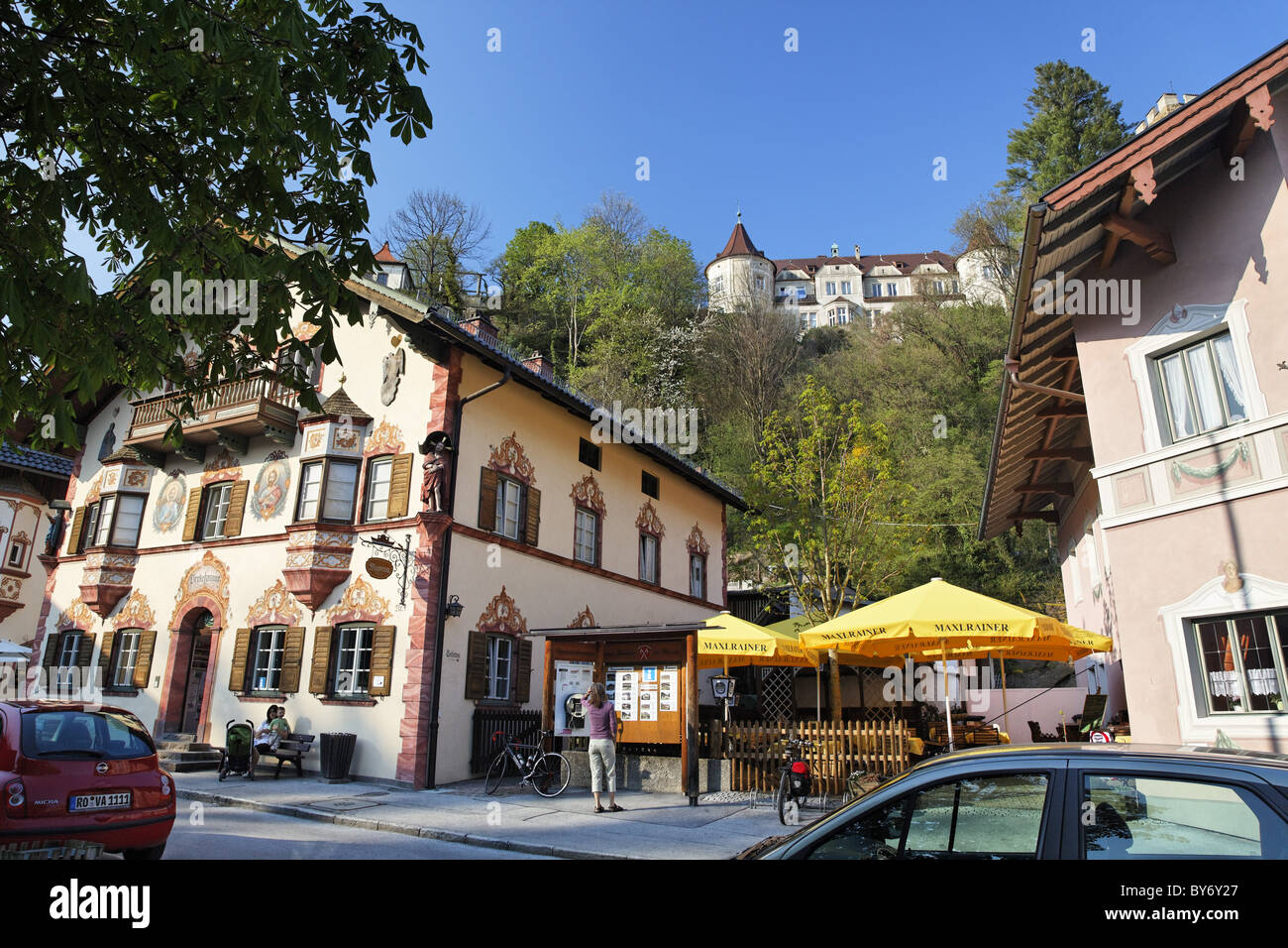 Picturesque Village of Neubeuern with castle, Chiemgau, Upper Bavaria ...