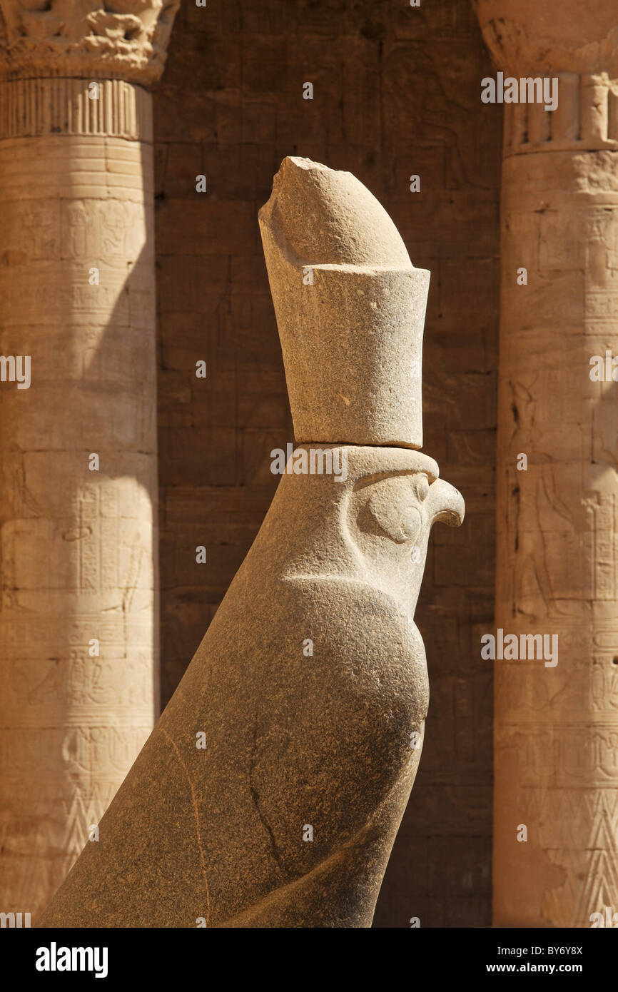 Statue of Horus at the entrance to the courtyard, Temple of Horus ...