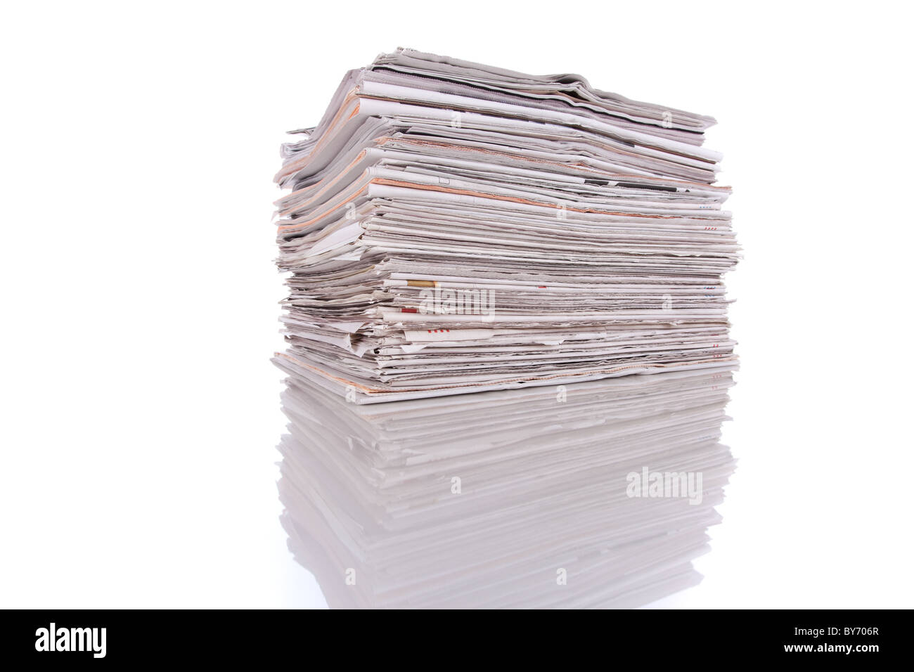 Daily news newspaper roll white hi-res stock photography and images - Alamy