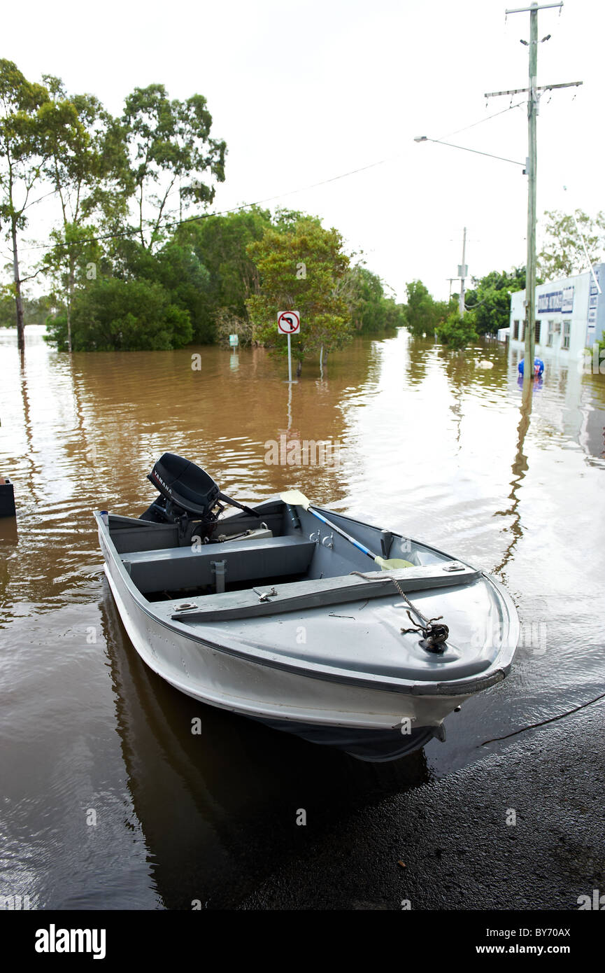 Brisbane floods 2011 at Rocklea Stock Photo - Alamy