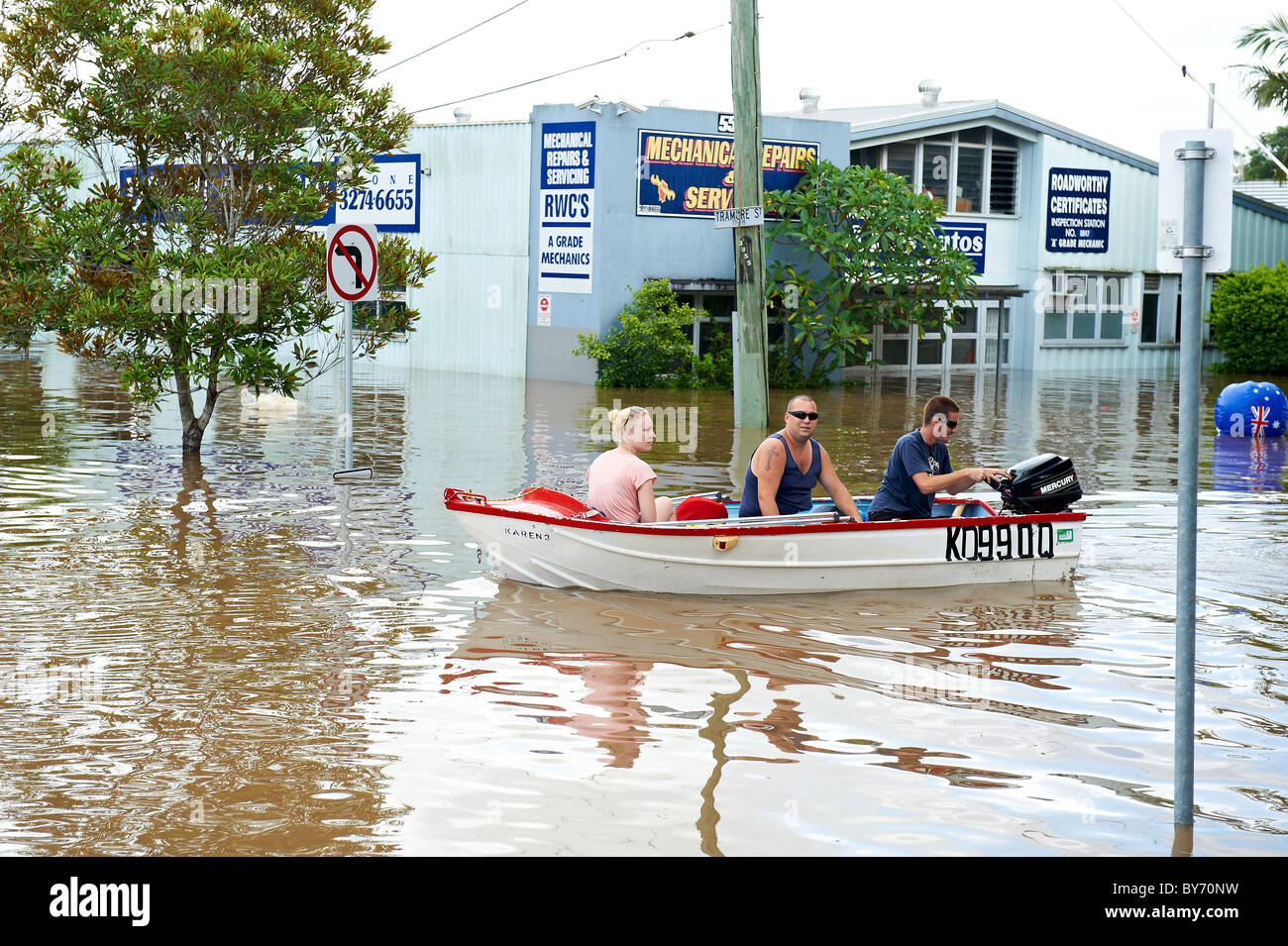 Brisbane floods 2011 at Rocklea Stock Photo - Alamy