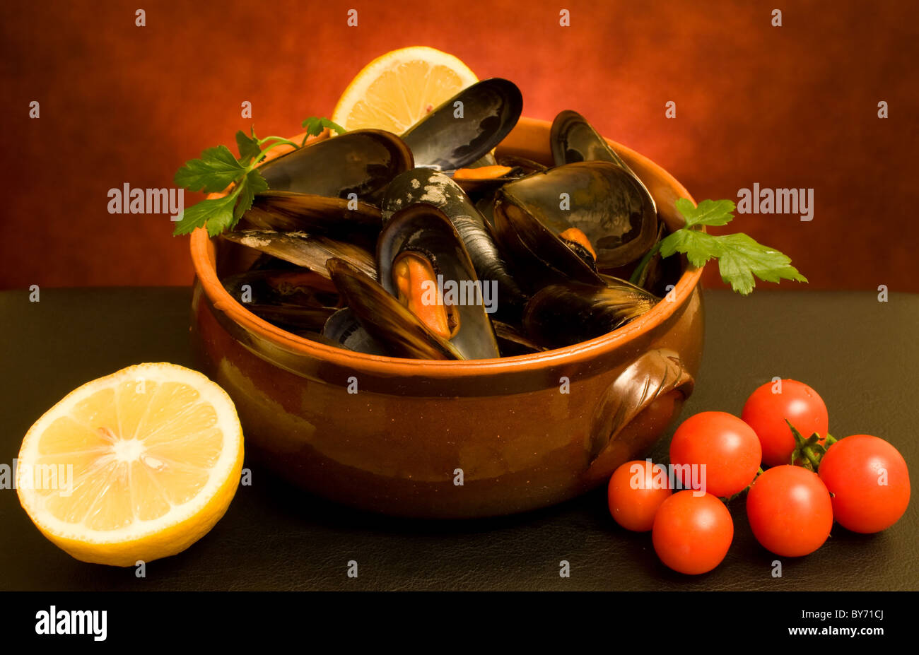 Italian traditional Christmas food - Mussels Soup Stock Photo - Alamy