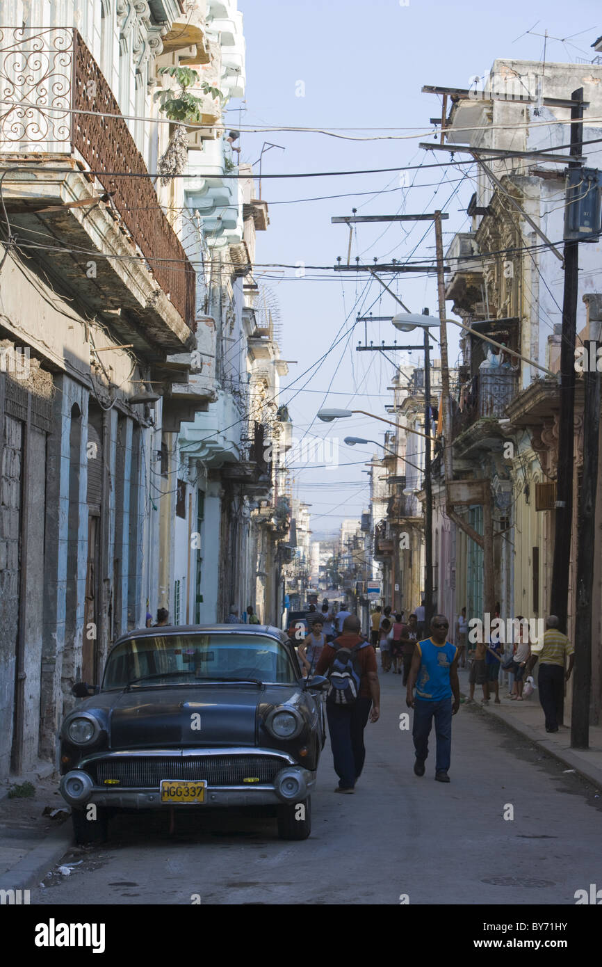 Street scene, Havana, Cuba Stock Photo - Alamy