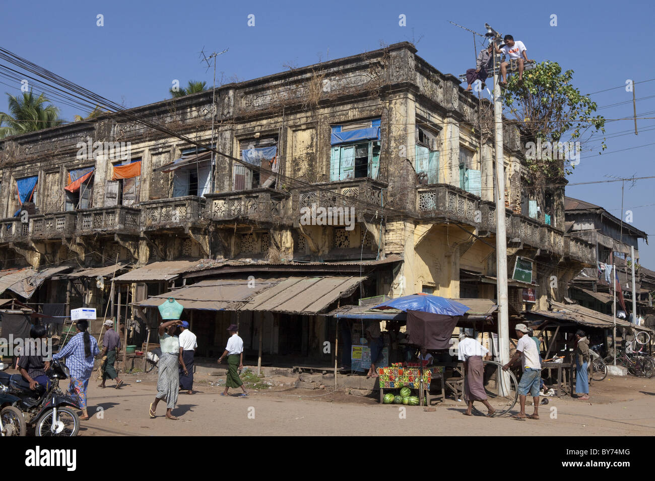 Mawlamyaing hi-res stock photography and images - Alamy